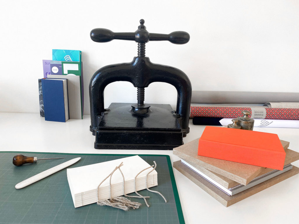 Cours de reliure et de dorure | Wittockiana